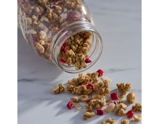 Wellsley Farms Swiss Granola 32 oz